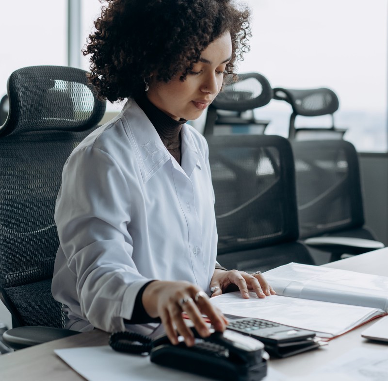 The Ultimate Guide to Expense Trackers: Simplifying Personal Finance ...